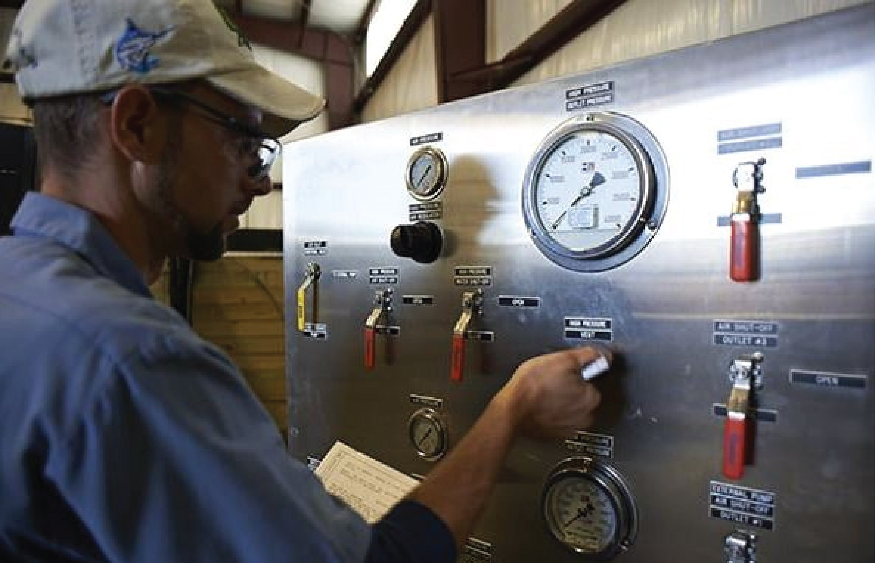 Oil & Gas Equipment Service Centre | Expert Solutions for Oil Industry ...